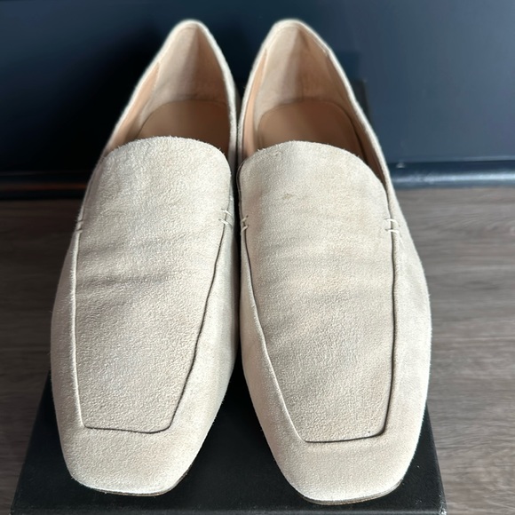 Banana Republic | Shoes | Banana Republic Shoe Soft Snip Buttercup ...